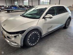 Серый Хендай Ioniq 5 2023 в Каунас, объемом двигателя 0.00 л и пробегом 70 тыс. км за 19900 €, фото 22 на AUTOMOTO.COM.LV