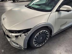 Серый Хендай Ioniq 5 2023 в Каунас, объемом двигателя 0.00 л и пробегом 70 тыс. км за 19900 €, фото 27 на AUTOMOTO.COM.LV