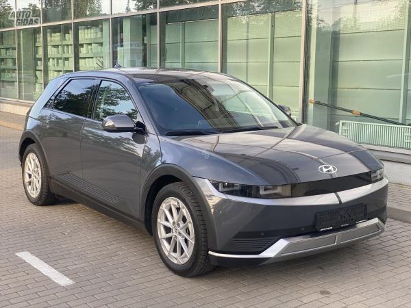 Серый Хендай Ioniq 5 2023 в Каунас, объемом двигателя 0.00 л и пробегом 60 тыс. км за 23900 €, фото 3 на AUTOMOTO.COM.LV