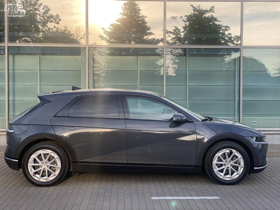 Серый Хендай Ioniq 5 2023 в Каунас, объемом двигателя 0.00 л и пробегом 60 тыс. км за 23900 €, фото 6 на AUTOMOTO.COM.LV