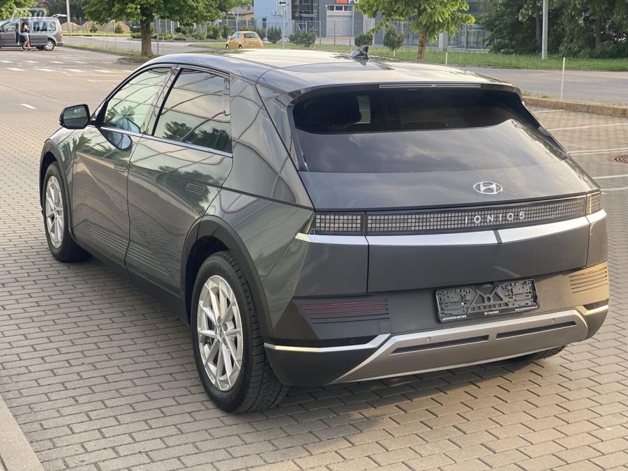 Серый Хендай Ioniq 5 2023 в Каунас, объемом двигателя 0.00 л и пробегом 60 тыс. км за 23500 €, фото 7 на AUTOMOTO.COM.LV
