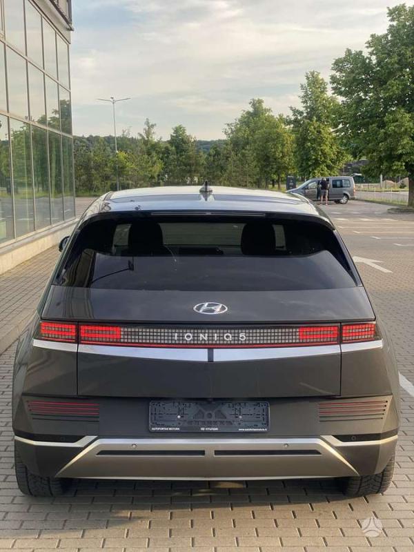 Grey Hyundai Ioniq 5 2023 in Kaunas, with an engine capacity of 0.00 L and mileage of 60 thousand km for 22900 €, photo 7 on AUTOMOTO.COM.LV