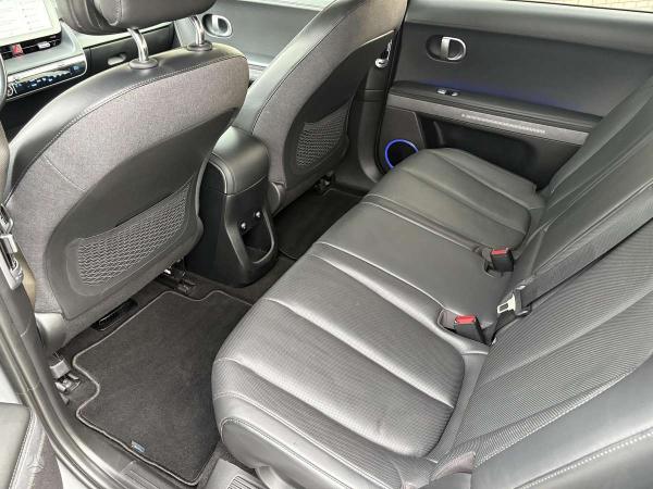 Grey Hyundai Ioniq 5 2023 in Kedainiai, with an engine capacity of 0.00 L and mileage of 42 thousand km for 28950 €, photo 10 on AUTOMOTO.COM.LV