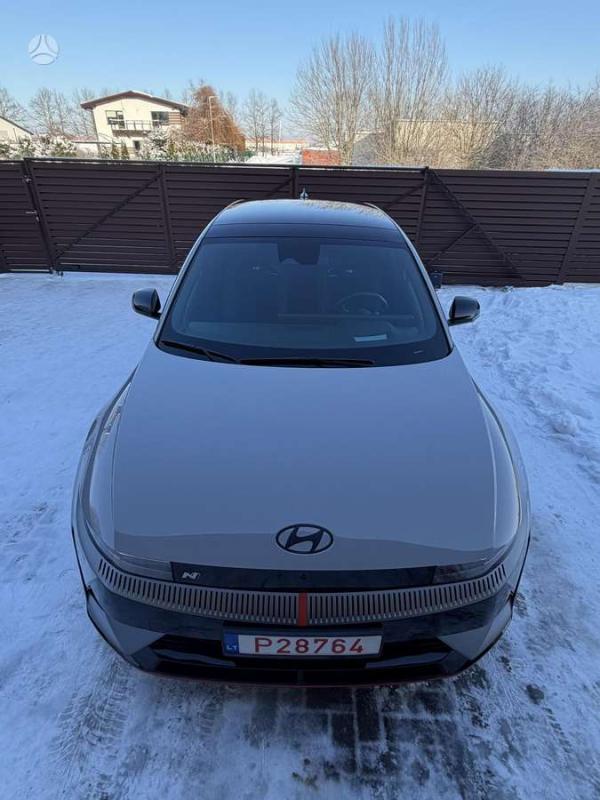 Grey Hyundai Ioniq 5 2024 in Kaunas, with an engine capacity of 0.00 L and mileage of 23 thousand km for 49900 €, photo 7 on AUTOMOTO.COM.LV