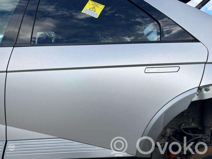 Pelēks Hyundai Ioniq 5 2025 Marijampole, ar dzinēja tilpumu 0.00 L un nobraukumu 8 tūkst. km par 21000 €, foto 31 vietnē AUTOMOTO.COM.LV