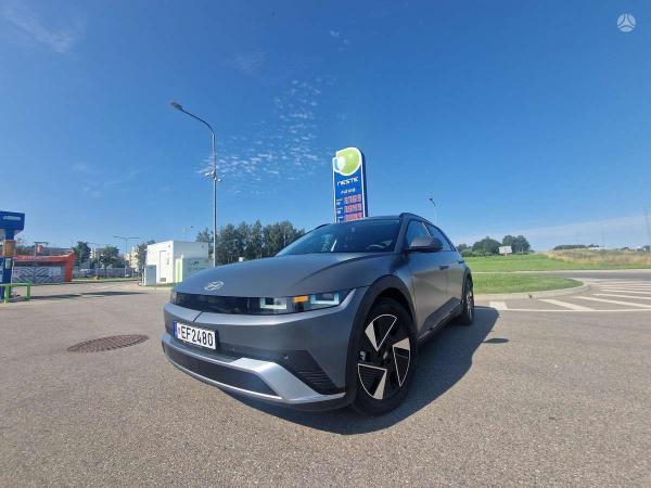Серый Хендай Ioniq 5 2025 в Тракай, объемом двигателя 0.00 л и пробегом 4 тыс. км за 35000 €, фото 2 на AUTOMOTO.COM.LV
