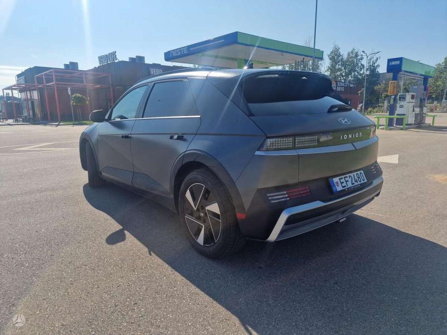 Grey Hyundai Ioniq 5 2025 in Trakai, with an engine capacity of 0.00 L and mileage of 4 thousand km for 35000 €, photo 6 on AUTOMOTO.COM.LV