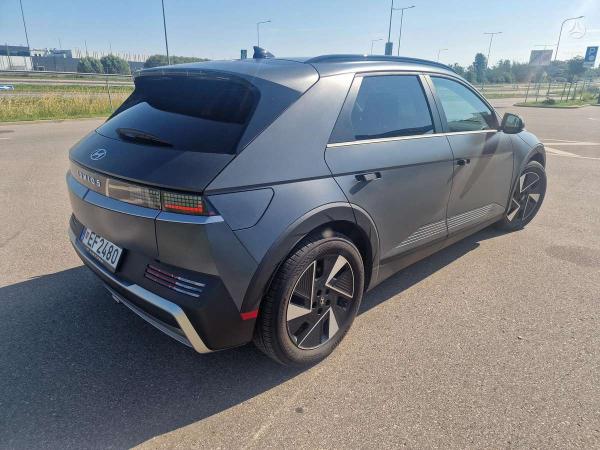 Серый Хендай Ioniq 5 2025 в Тракай, объемом двигателя 0.00 л и пробегом 4 тыс. км за 35000 €, фото 6 на AUTOMOTO.COM.LV