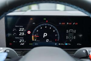 Grey Hyundai Ioniq 5 2025 in Kaunas, with an engine capacity of 0.00 L and mileage of 1 thousand km for 51950 €, photo 32 on AUTOMOTO.COM.LV