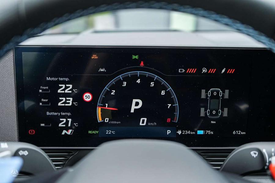 Grey Hyundai Ioniq 5 2025 in Kaunas, with an engine capacity of 0.00 L and mileage of 1 thousand km for 51950 €, photo 32 on AUTOMOTO.COM.LV