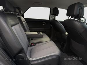 Pelēks Hyundai Ioniq 5 2021 Pērnava, ar dzinēja tilpumu 0.00 L un nobraukumu 70 tūkst. km par 27900 €, foto 8 vietnē AUTOMOTO.COM.LV