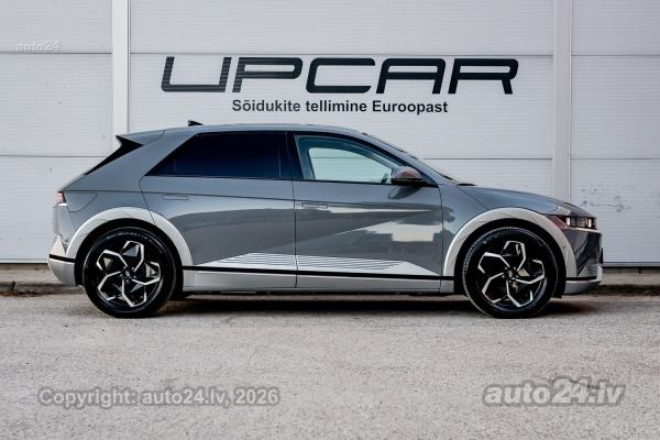 Grey Hyundai Ioniq 5 2021 in Parnu, with an engine capacity of 0.00 L and mileage of 37 thousand km for 33900 €, photo 4 on AUTOMOTO.COM.LV