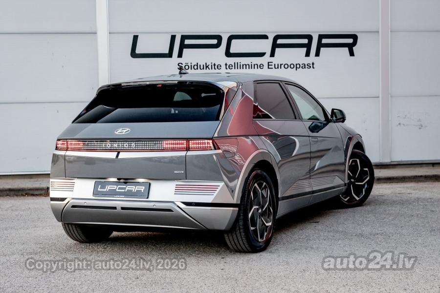 Pelēks Hyundai Ioniq 5 2021 Pērnava, ar dzinēja tilpumu 0.00 L un nobraukumu 37 tūkst. km par 33900 €, foto 9 vietnē AUTOMOTO.COM.LV