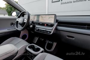 Pelēks Hyundai Ioniq 5 2021 Pērnava, ar dzinēja tilpumu 0.00 L un nobraukumu 37 tūkst. km par 33900 €, foto 18 vietnē AUTOMOTO.COM.LV