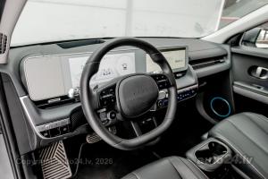 Pelēks Hyundai Ioniq 5 2022 Pērnava, ar dzinēja tilpumu 0.00 L un nobraukumu 36 tūkst. km par 32900 €, foto 16 vietnē AUTOMOTO.COM.LV