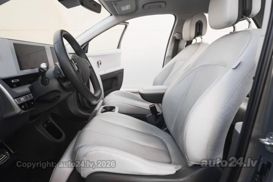 Pelēks Hyundai Ioniq 5 2022 Tallina, ar dzinēja tilpumu 0.00 L un nobraukumu 274 tūkst. km par 20499 €, foto 17 vietnē AUTOMOTO.COM.LV