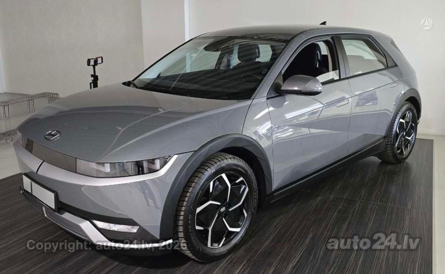 Grey Hyundai Ioniq 5 2022 in Tallinn, with an engine capacity of 0.00 L and mileage of 37 thousand km for 30900 €, photo 1 on AUTOMOTO.COM.LV