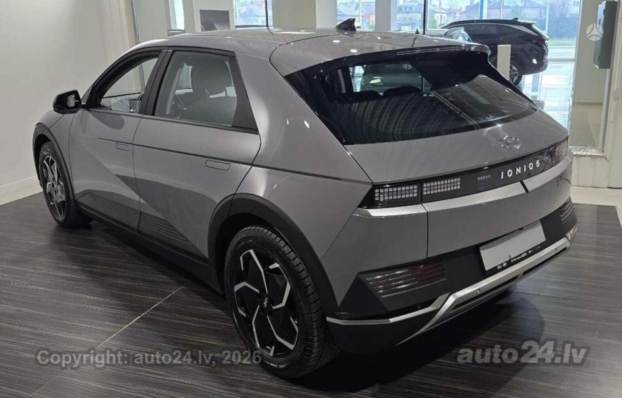 Grey Hyundai Ioniq 5 2022 in Tallinn, with an engine capacity of 0.00 L and mileage of 37 thousand km for 30900 €, photo 4 on AUTOMOTO.COM.LV