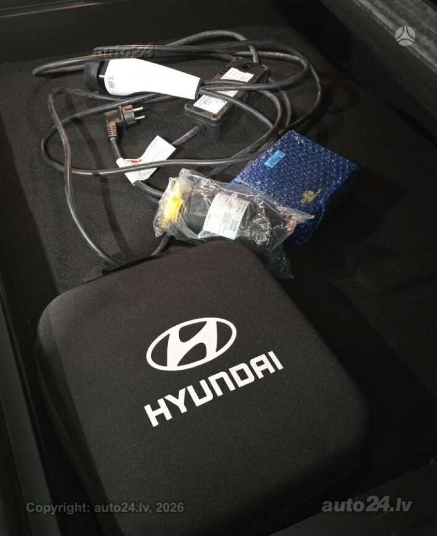 Grey Hyundai Ioniq 5 2022 in Tallinn, with an engine capacity of 0.00 L and mileage of 37 thousand km for 30900 €, photo 22 on AUTOMOTO.COM.LV