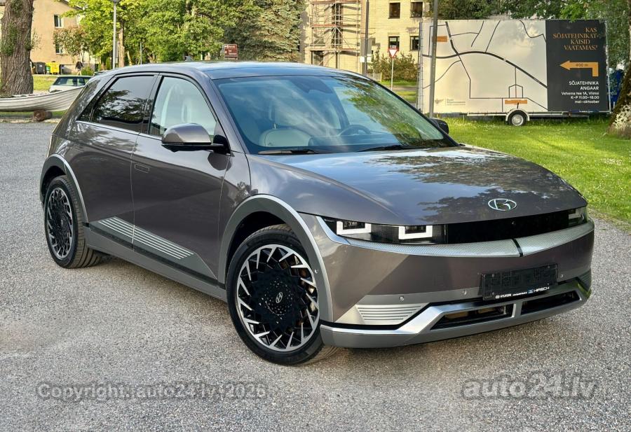 Серый Хендай Ioniq 5 2022 в Таллин, объемом двигателя 0.00 л и пробегом 55 тыс. км за 34900 €, фото 1 на AUTOMOTO.COM.LV