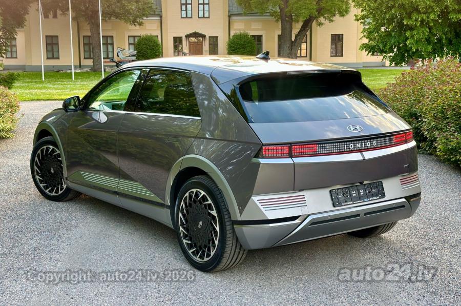 Серый Хендай Ioniq 5 2022 в Таллин, объемом двигателя 0.00 л и пробегом 55 тыс. км за 34900 €, фото 4 на AUTOMOTO.COM.LV