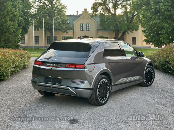 Серый Хендай Ioniq 5 2022 в Таллин, объемом двигателя 0.00 л и пробегом 55 тыс. км за 34900 €, фото 4 на AUTOMOTO.COM.LV