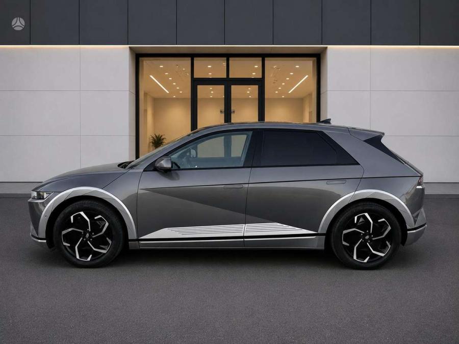 Серый Хендай Ioniq 5 2022 в Таллин, объемом двигателя 0.00 л и пробегом 85 тыс. км за 30900 €, фото 1 на AUTOMOTO.COM.LV