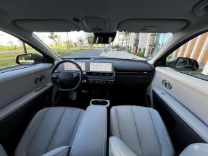 Серый Хендай Ioniq 5 2022 в Таллин, объемом двигателя 0.00 л и пробегом 85 тыс. км за 30900 €, фото 9 на AUTOMOTO.COM.LV