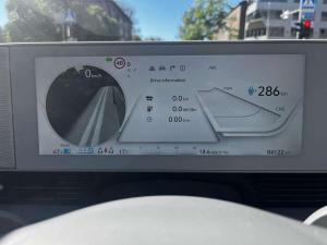 Серый Хендай Ioniq 5 2022 в Таллин, объемом двигателя 0.00 л и пробегом 85 тыс. км за 30900 €, фото 16 на AUTOMOTO.COM.LV