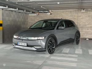 Серый Хендай Ioniq 5 2022 в Вильнюс, объемом двигателя 0.00 л и пробегом 78 тыс. км за 22000 €, фото 3 на AUTOMOTO.COM.LV