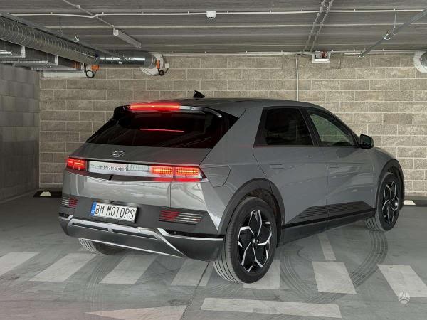 Pelēks Hyundai Ioniq 5 2022 Viļņa, ar dzinēja tilpumu 0.00 L un nobraukumu 78 tūkst. km par 22000 €, foto 5 vietnē AUTOMOTO.COM.LV