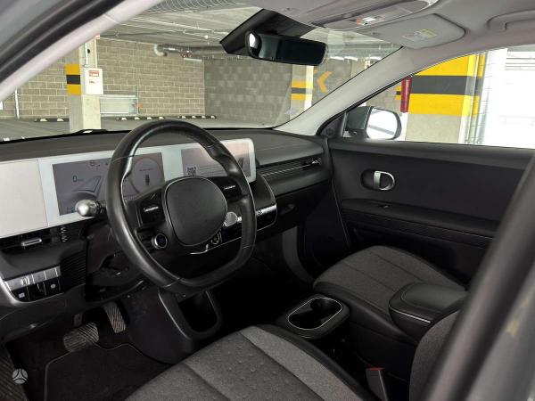 Pelēks Hyundai Ioniq 5 2022 Viļņa, ar dzinēja tilpumu 0.00 L un nobraukumu 78 tūkst. km par 22000 €, foto 9 vietnē AUTOMOTO.COM.LV