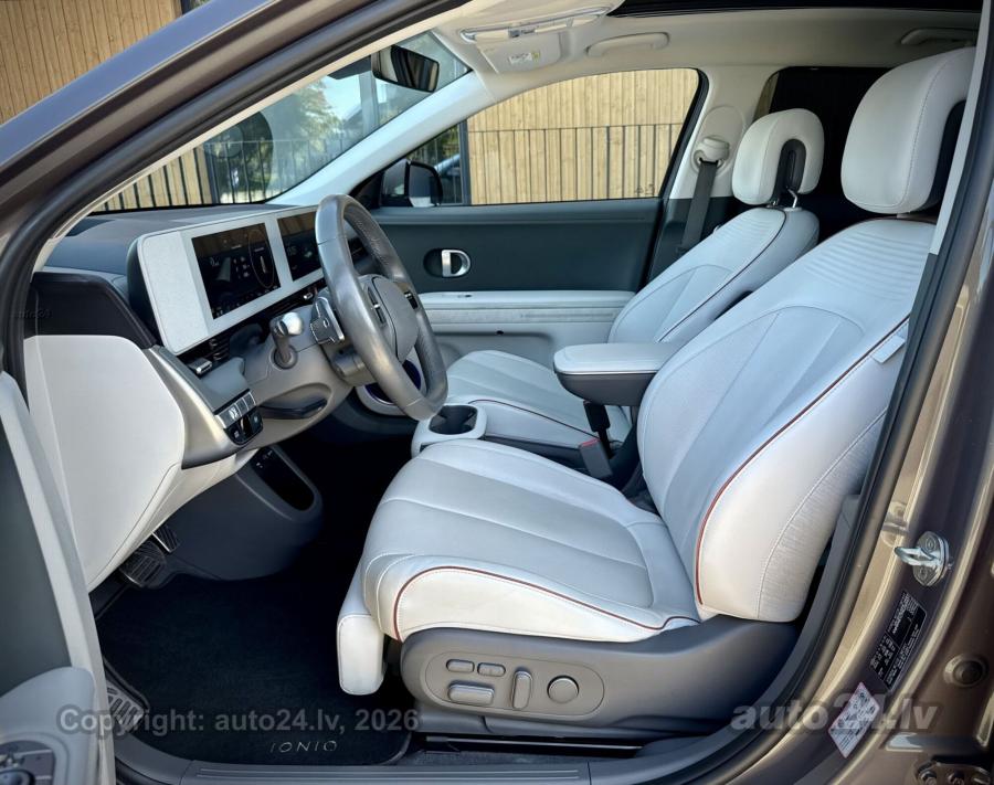Серый Хендай Ioniq 5 2022 в Таллин, объемом двигателя 0.00 л и пробегом 60 тыс. км за 34200 €, фото 12 на AUTOMOTO.COM.LV