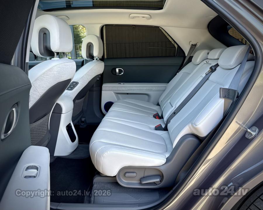 Серый Хендай Ioniq 5 2022 в Таллин, объемом двигателя 0.00 л и пробегом 60 тыс. км за 34200 €, фото 13 на AUTOMOTO.COM.LV
