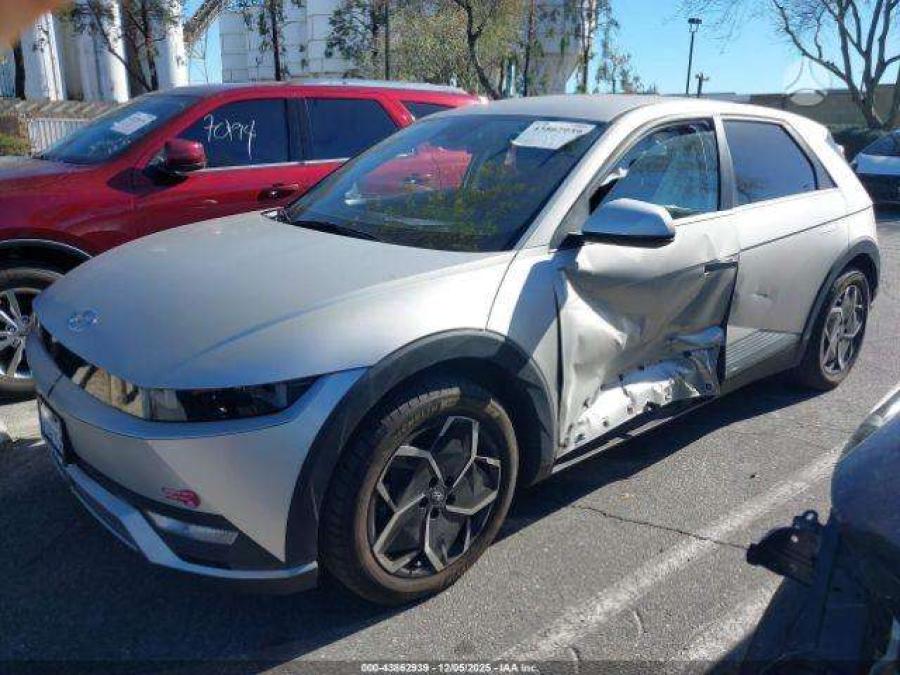 Grey Hyundai Ioniq 5 2023 in Siauliai, with an engine capacity of 0.00 L and mileage of 35 thousand km for 23000 €, photo 6 on AUTOMOTO.COM.LV