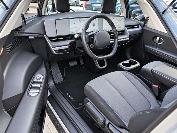 Grey Hyundai Ioniq 5 2023 in Vilnius, with an engine capacity of 0.00 L and mileage of 62 thousand km for 28550 €, photo 8 on AUTOMOTO.COM.LV