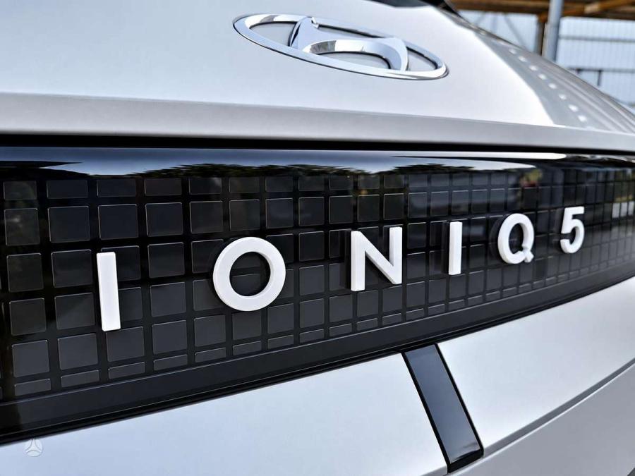 Grey Hyundai Ioniq 5 2023 in Vilnius, with an engine capacity of 0.00 L and mileage of 62 thousand km for 28550 €, photo 26 on AUTOMOTO.COM.LV