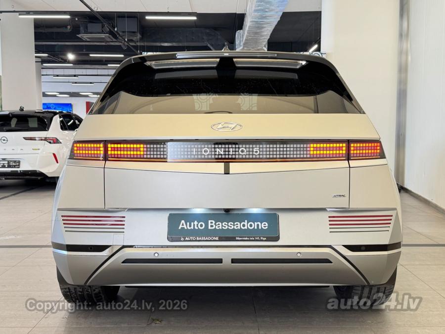 Pelēks Hyundai Ioniq 5 2025 Tallina, ar dzinēja tilpumu 0.00 L un nobraukumu 31 tūkst. km par 42900 €, foto 5 vietnē AUTOMOTO.COM.LV