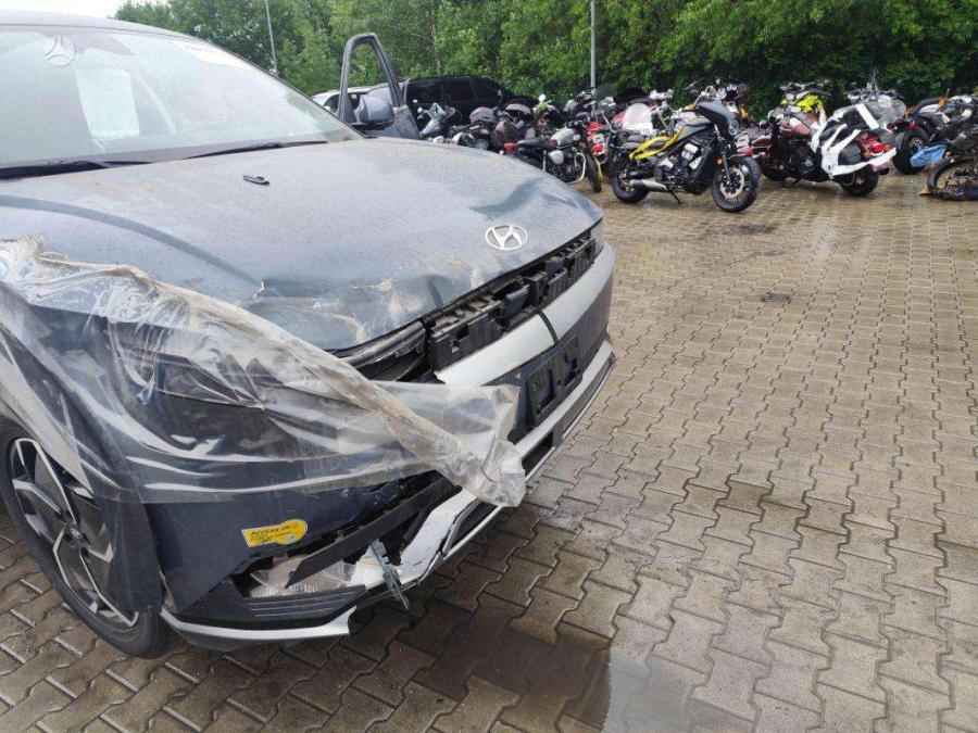 Pelēks Hyundai Ioniq 5 2021 Viļņa, ar dzinēja tilpumu 0.00 L un nobraukumu 328 tūkst. km par 13300 €, foto 8 vietnē AUTOMOTO.COM.LV