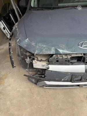 Pelēks Hyundai Ioniq 5 2021 Viļņa, ar dzinēja tilpumu 0.00 L un nobraukumu 328 tūkst. km par 13300 €, foto 9 vietnē AUTOMOTO.COM.LV