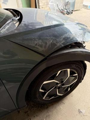 Pelēks Hyundai Ioniq 5 2021 Viļņa, ar dzinēja tilpumu 0.00 L un nobraukumu 328 tūkst. km par 13300 €, foto 12 vietnē AUTOMOTO.COM.LV