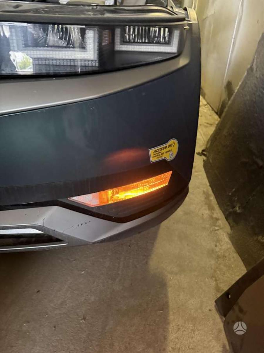 Pelēks Hyundai Ioniq 5 2021 Viļņa, ar dzinēja tilpumu 0.00 L un nobraukumu 328 tūkst. km par 13300 €, foto 15 vietnē AUTOMOTO.COM.LV