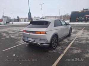 Pelēks Hyundai Ioniq 5 2022 Jehvi, ar dzinēja tilpumu 0.00 L un nobraukumu 49 tūkst. km par 38000 €, foto 5 vietnē AUTOMOTO.COM.LV