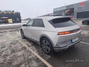 Pelēks Hyundai Ioniq 5 2022 Jehvi, ar dzinēja tilpumu 0.00 L un nobraukumu 49 tūkst. km par 38000 €, foto 6 vietnē AUTOMOTO.COM.LV