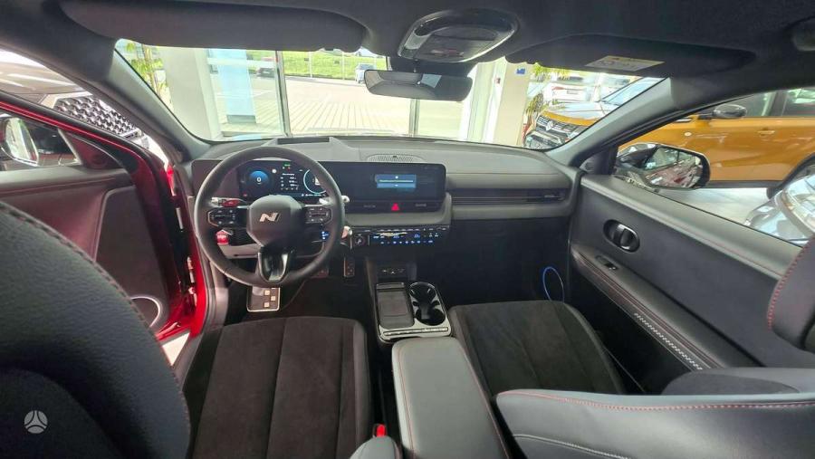 Sarkans Hyundai Ioniq 5 2026 Kauņa, ar dzinēja tilpumu 0.00 L un nobraukumu 0 tūkst. km par 59999 €, foto 35 vietnē AUTOMOTO.COM.LV