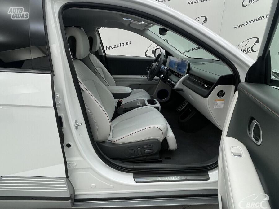 Белый Хендай Ioniq 5 2021 в Авиженяй, объемом двигателя 0.00 л и пробегом 68 тыс. км за 24900 €, фото 5 на AUTOMOTO.COM.LV