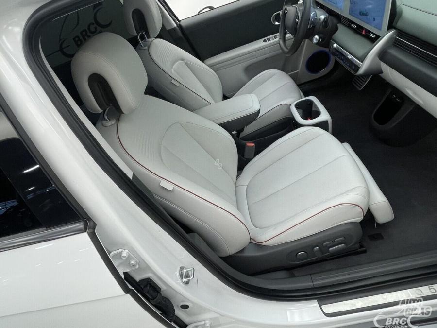 Белый Хендай Ioniq 5 2021 в Авиженяй, объемом двигателя 0.00 л и пробегом 68 тыс. км за 24900 €, фото 6 на AUTOMOTO.COM.LV