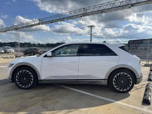Белый Хендай Ioniq 5 2021 в Каунас, объемом двигателя 0.00 л и пробегом 77 тыс. км за 26200 €, фото 6 на AUTOMOTO.COM.LV