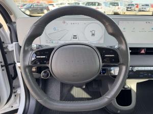 Белый Хендай Ioniq 5 2021 в Каунас, объемом двигателя 0.00 л и пробегом 77 тыс. км за 26200 €, фото 12 на AUTOMOTO.COM.LV