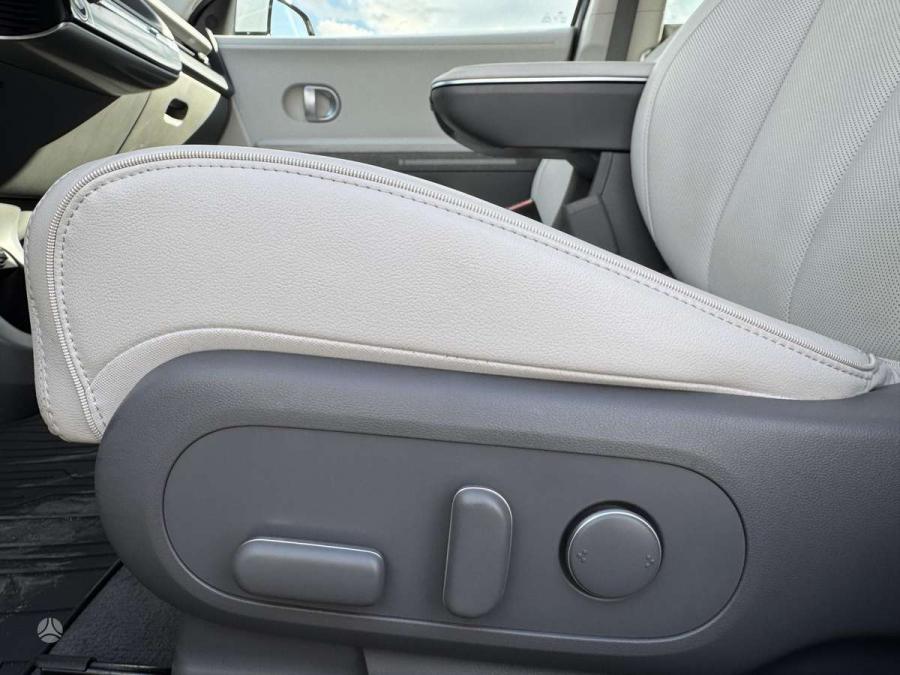 Белый Хендай Ioniq 5 2021 в Каунас, объемом двигателя 0.00 л и пробегом 77 тыс. км за 26200 €, фото 15 на AUTOMOTO.COM.LV